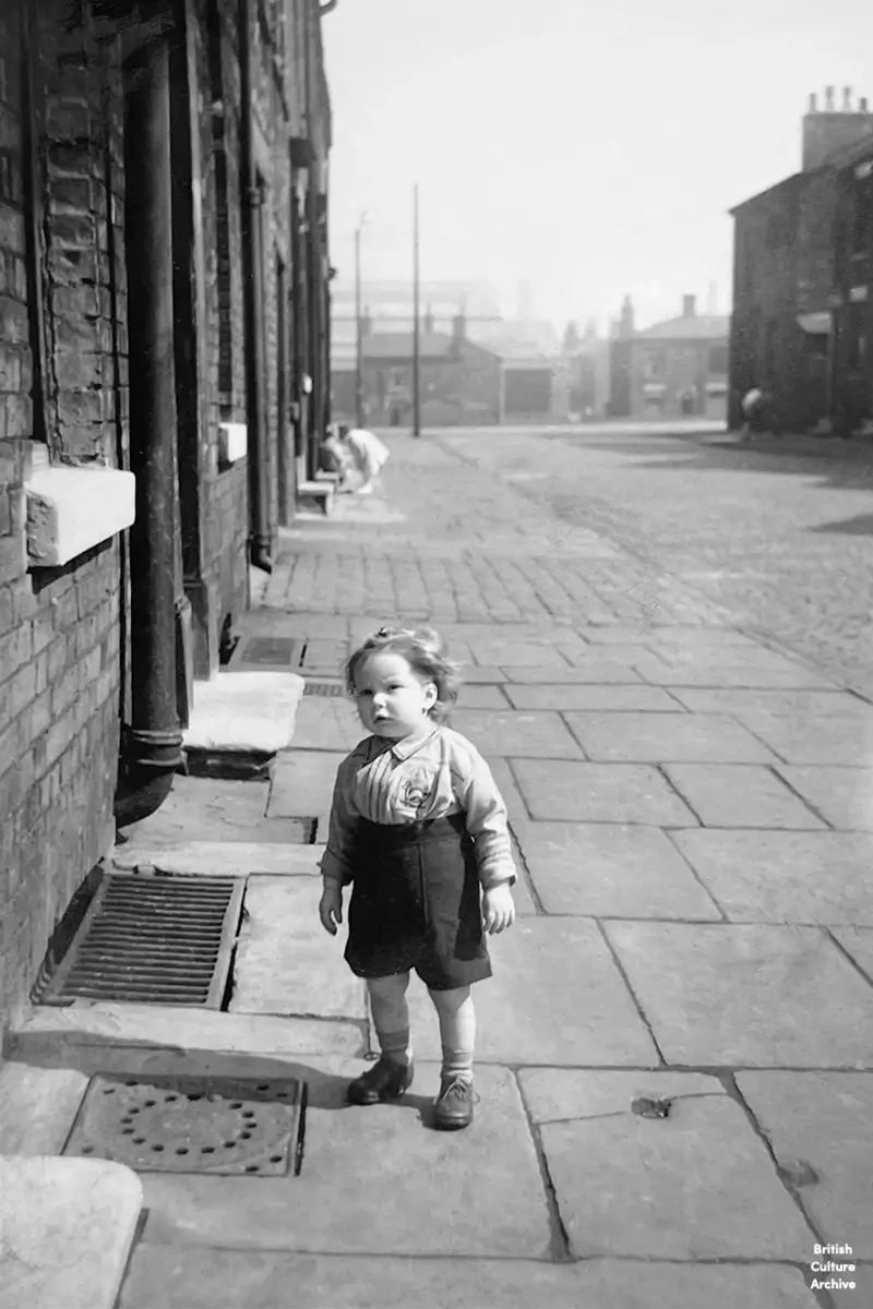 Photographs of Post-War Manchester | Shirley Ann Fyfe
